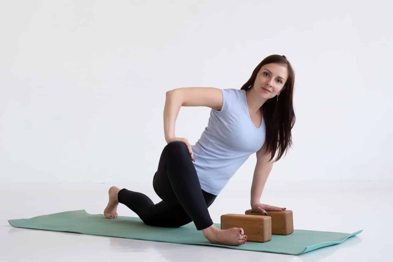 Lizard Pose Tips to Open Your Hips, and Really Enjoy it! - Be in shape