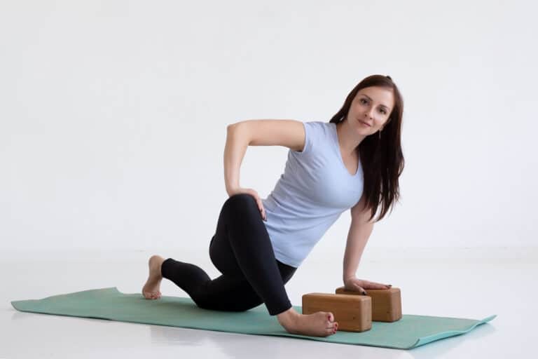 Lizard Pose Tips to Open Your Hips, and Really Enjoy it! - Be in shape