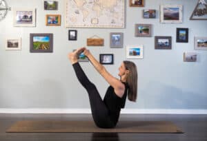 5 Simple Boat Pose Variations for Perfect Abs – Be in shape